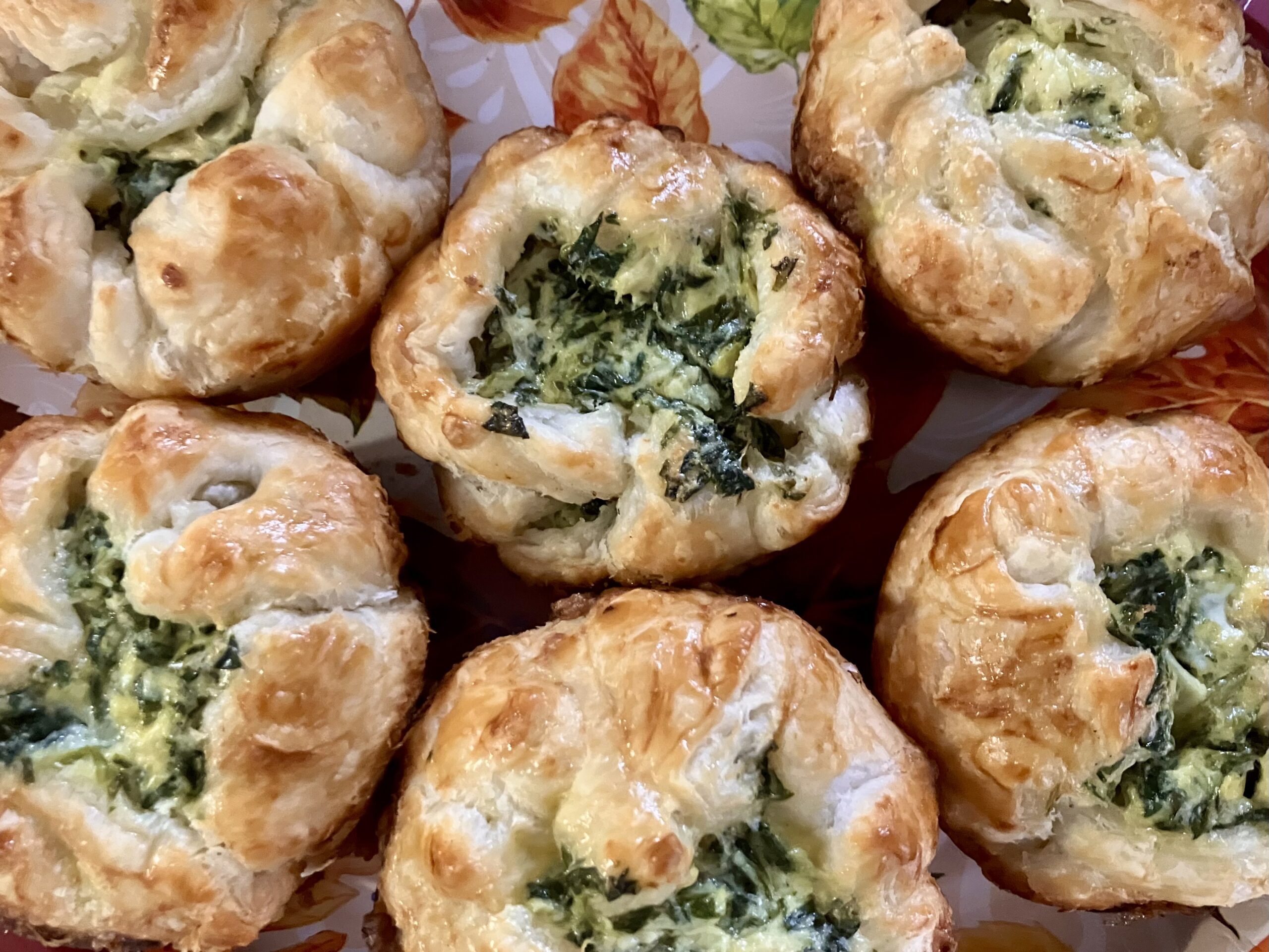 Spinach Artichoke Puff Pastry - It's Everything Delicious